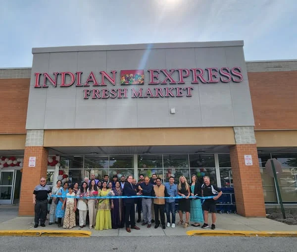 Get Farm Fresh Kent Mango at Indian Express Fresh Market